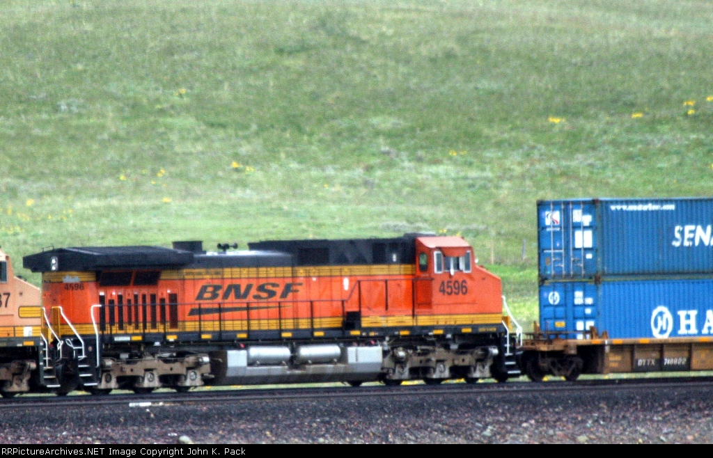BNSF 4596